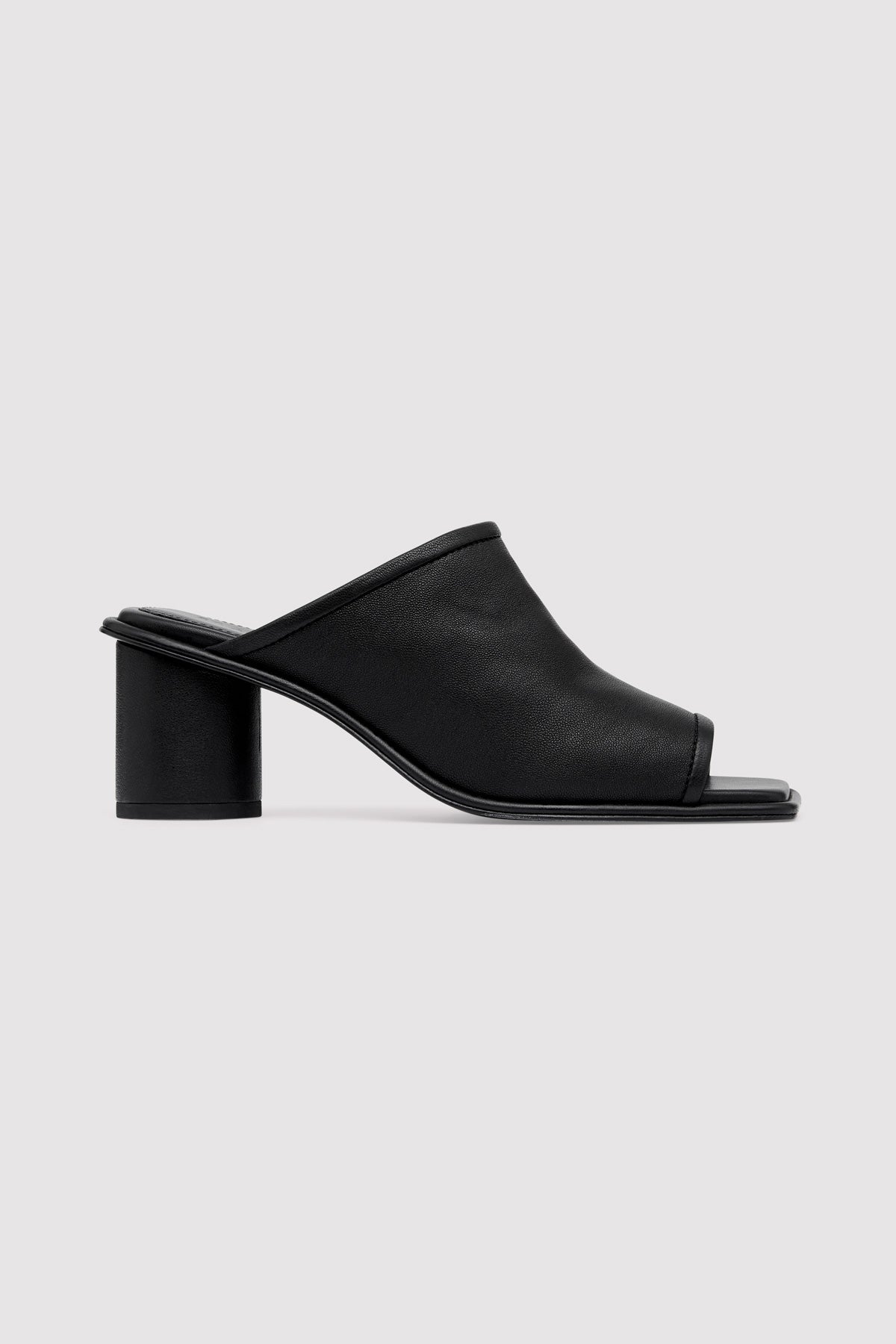 St. Agni | Cylinder Heel - Black